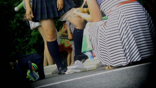 【再販】某祭りでのJKパンチラ祭り（アイドル予備軍さん）【レビュー／Pcolle】 | パンチラ盗撮逆さ撮り大好きマン